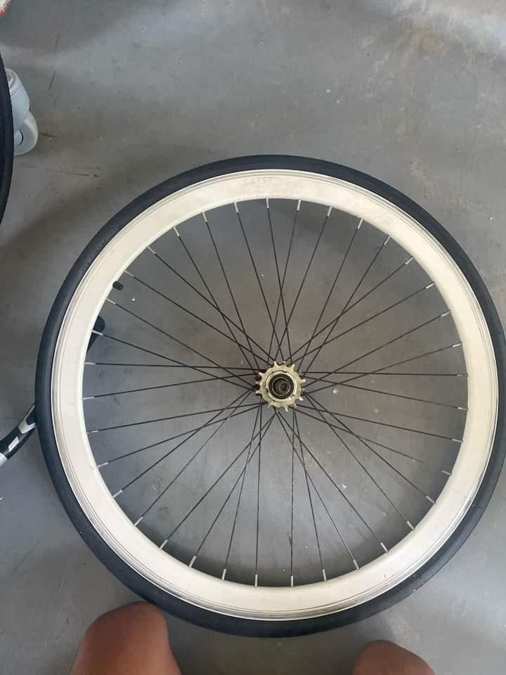 Tsunami snm200 full bike, Sports Equipment, Bicycles & Parts, Bicycles ...