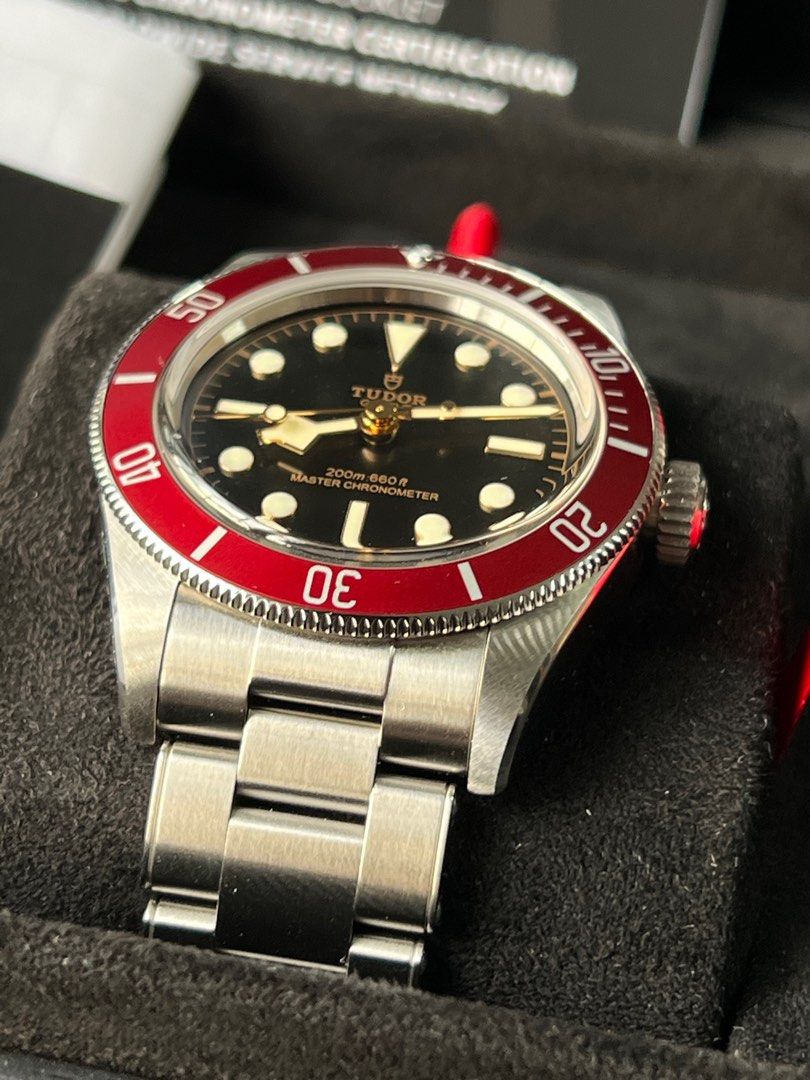 Tudor METAS Black Bay 41 Burgundy 2023, Luxury, Watches on Carousell