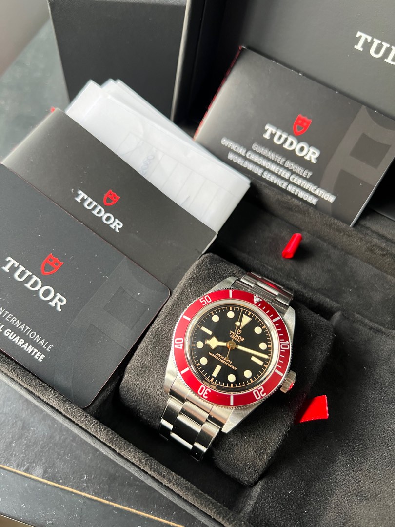 Tudor METAS Black Bay 41 Burgundy 2023, Luxury, Watches on Carousell