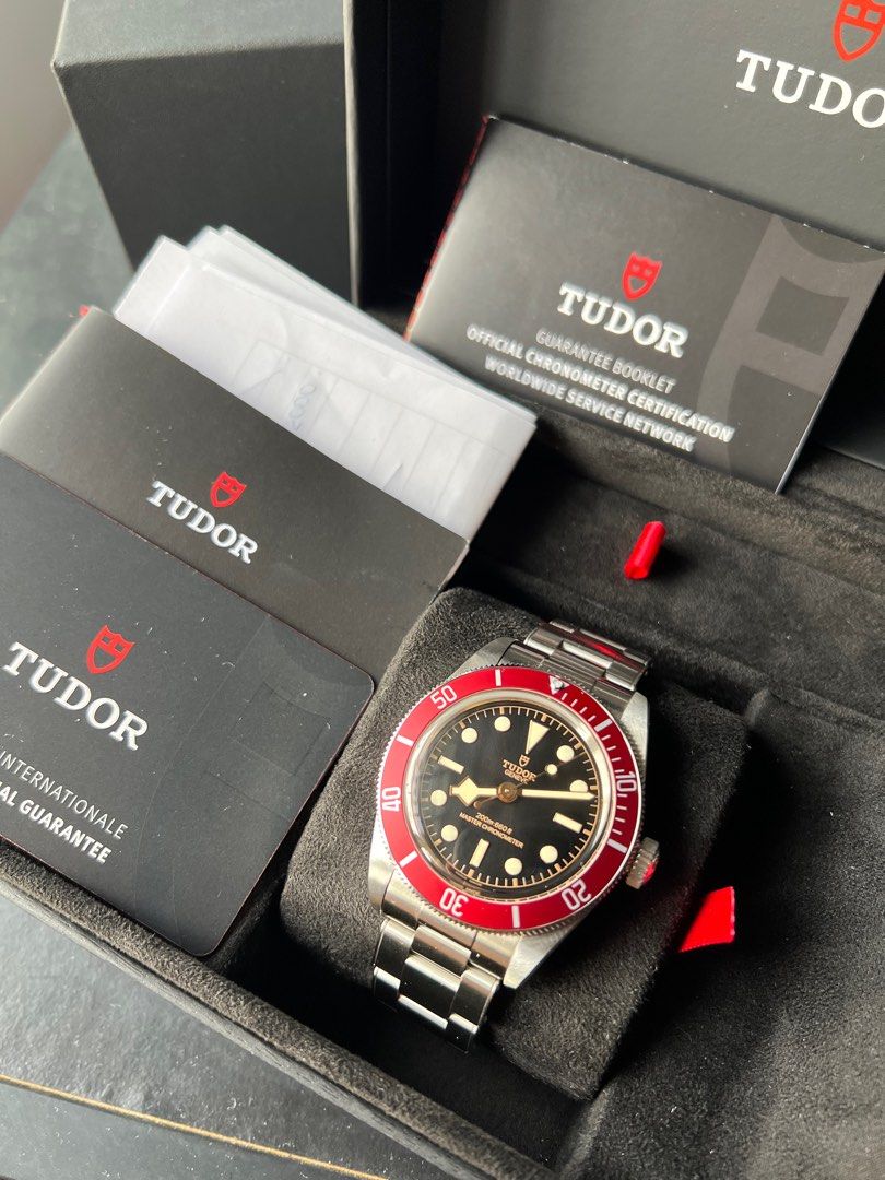 Tudor METAS Black Bay 41 Burgundy 2023, Luxury, Watches on Carousell
