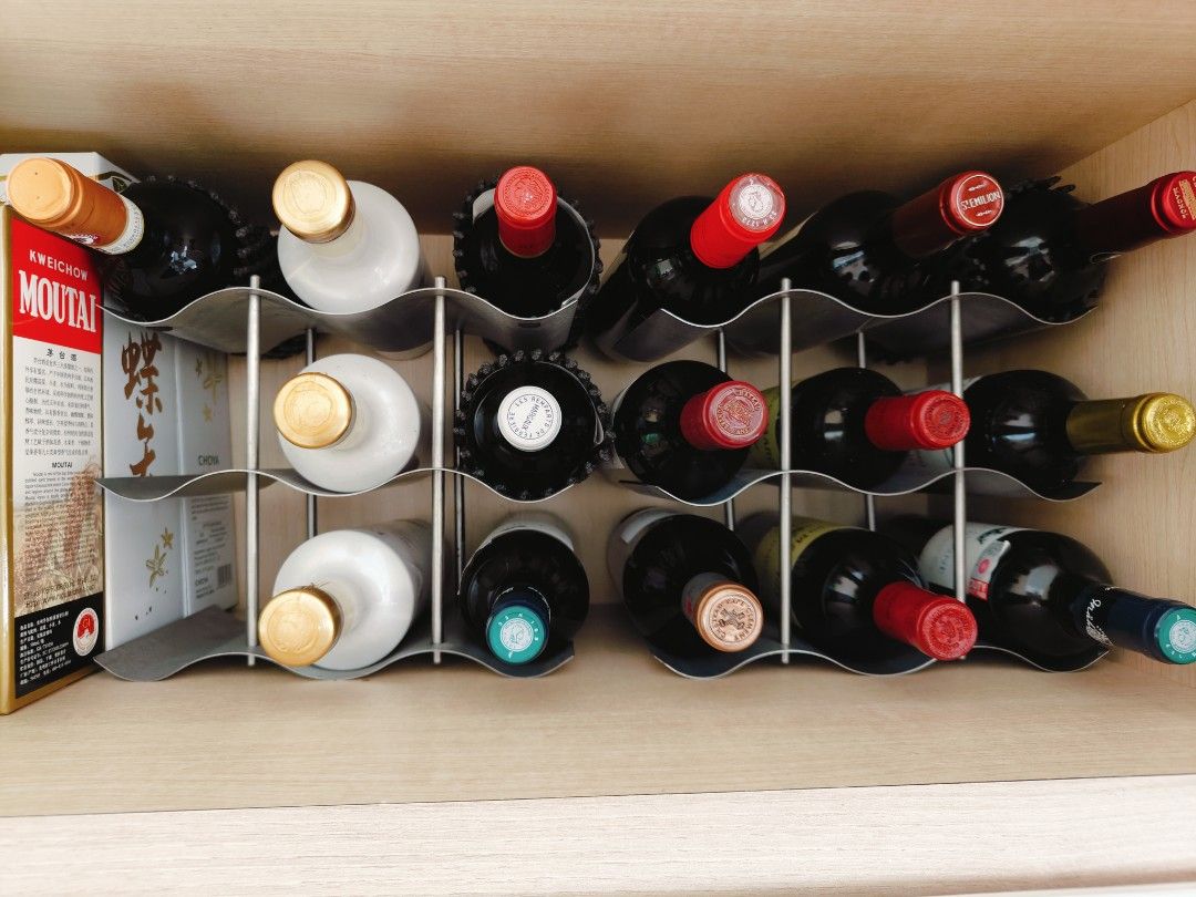 wine rack, Everything Else on Carousell