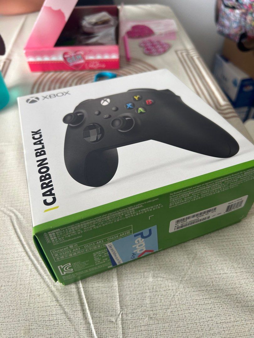 Xbox wireless controller (under utilised), Video Gaming, Video Game ...