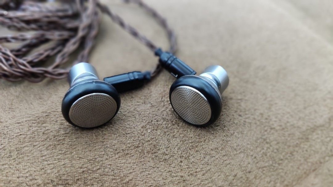 Yincrow RW-1000 RW1000 Stereo In Ear Metal Flat Head Earbuds Carbon ...