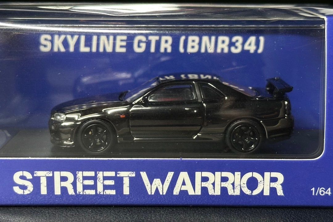 1/64 Nissan Skyline R34 GTR V-Spec II (Chrome Black), Hobbies & Toys ...