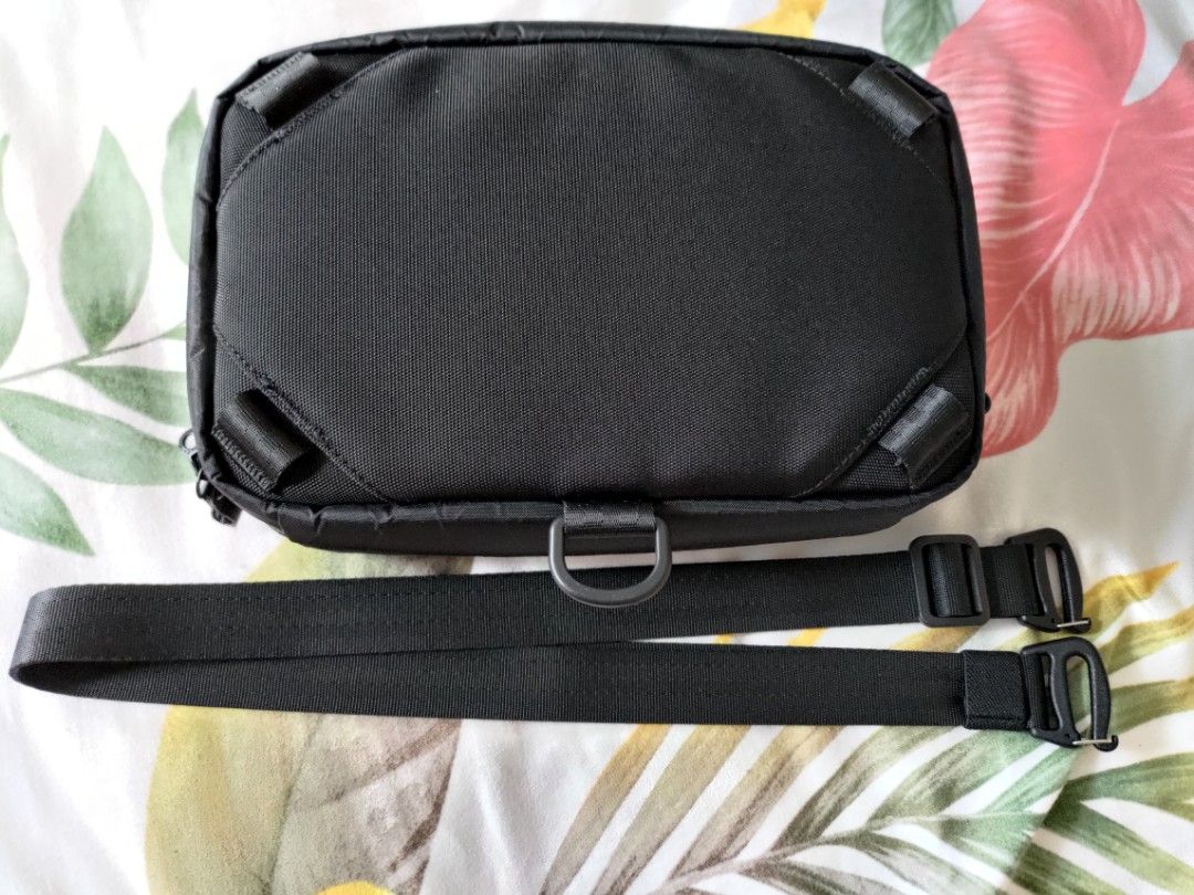 Alpaka Tech Case MAX X-Pac, Men's Fashion, Bags, Sling Bags on Carousell