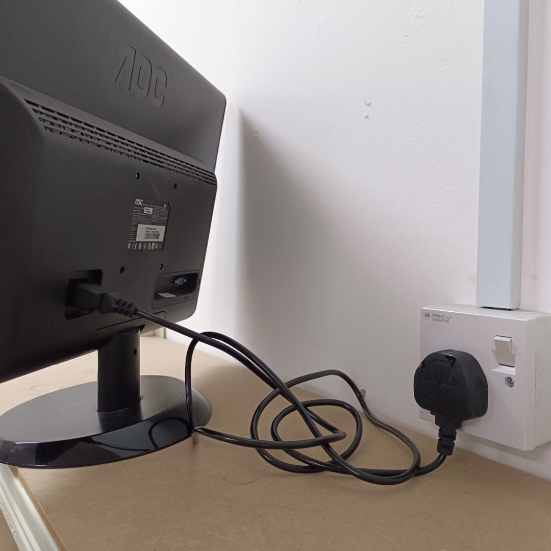 AOC E950SWN Monitor Screen Desktop 18.5-inch LED Screen with LED ...