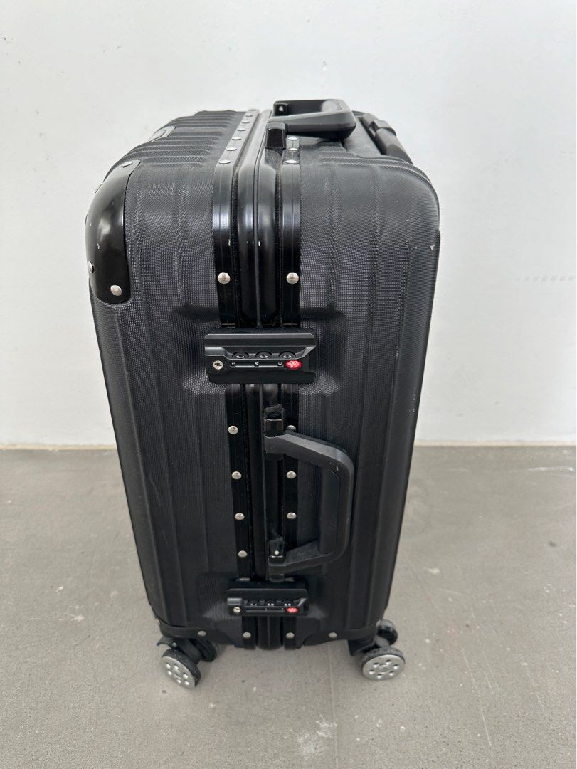 Cabin Luggage 20 inch, Hobbies & Toys, Travel, Luggage on Carousell