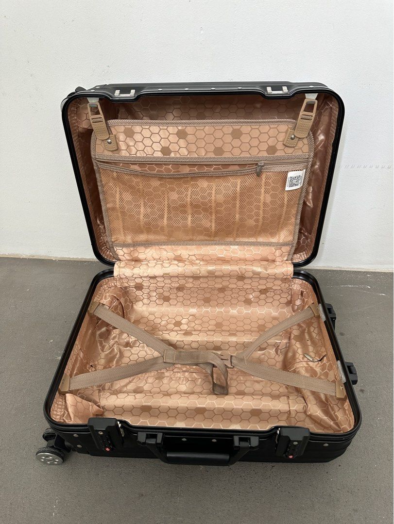 Cabin Luggage 20 inch, Hobbies & Toys, Travel, Luggage on Carousell