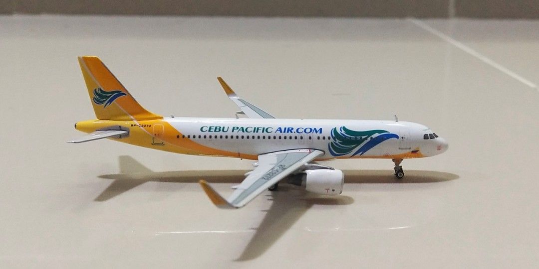 Cebu Pacific Air Airbus A320-200 1:400 Scale Model Plane Great ...