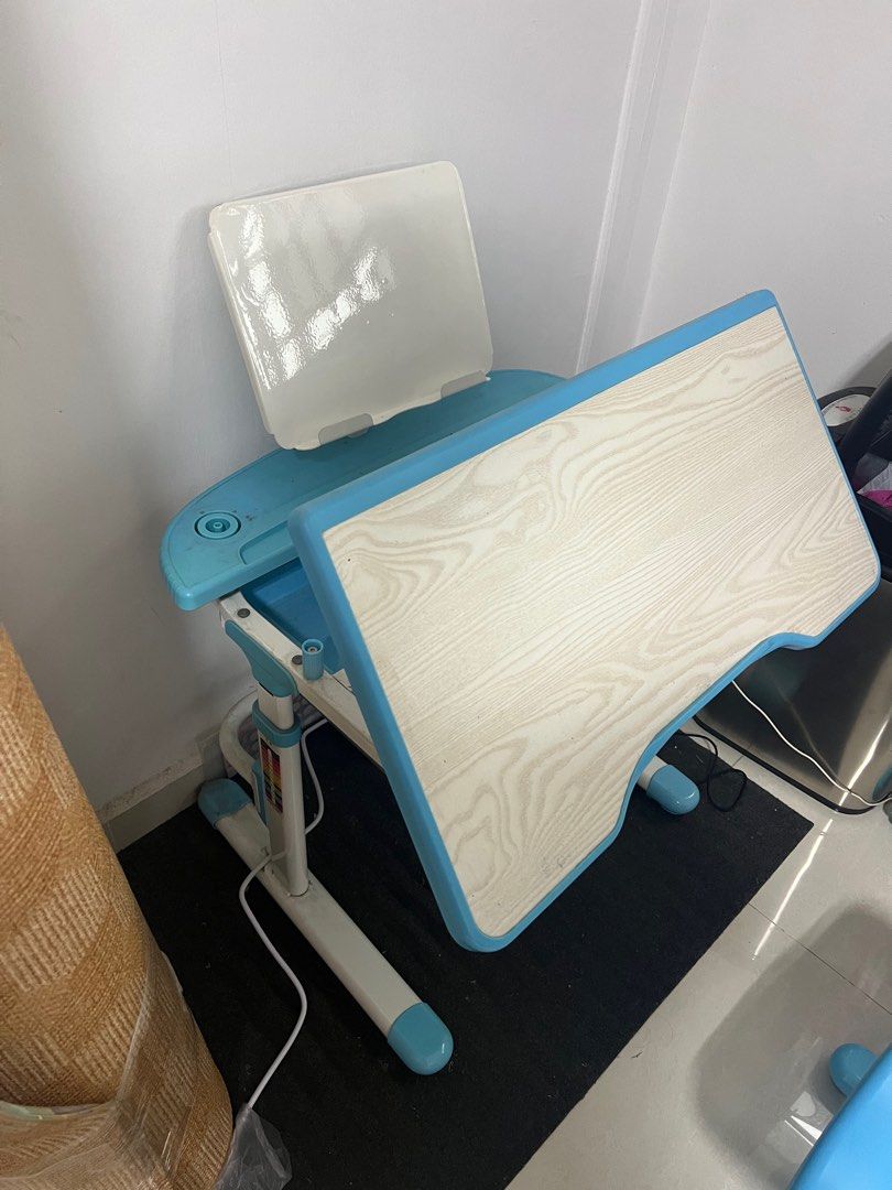 Children Ergonomic Study Table with adjustable height from 54cm to 76cm ...