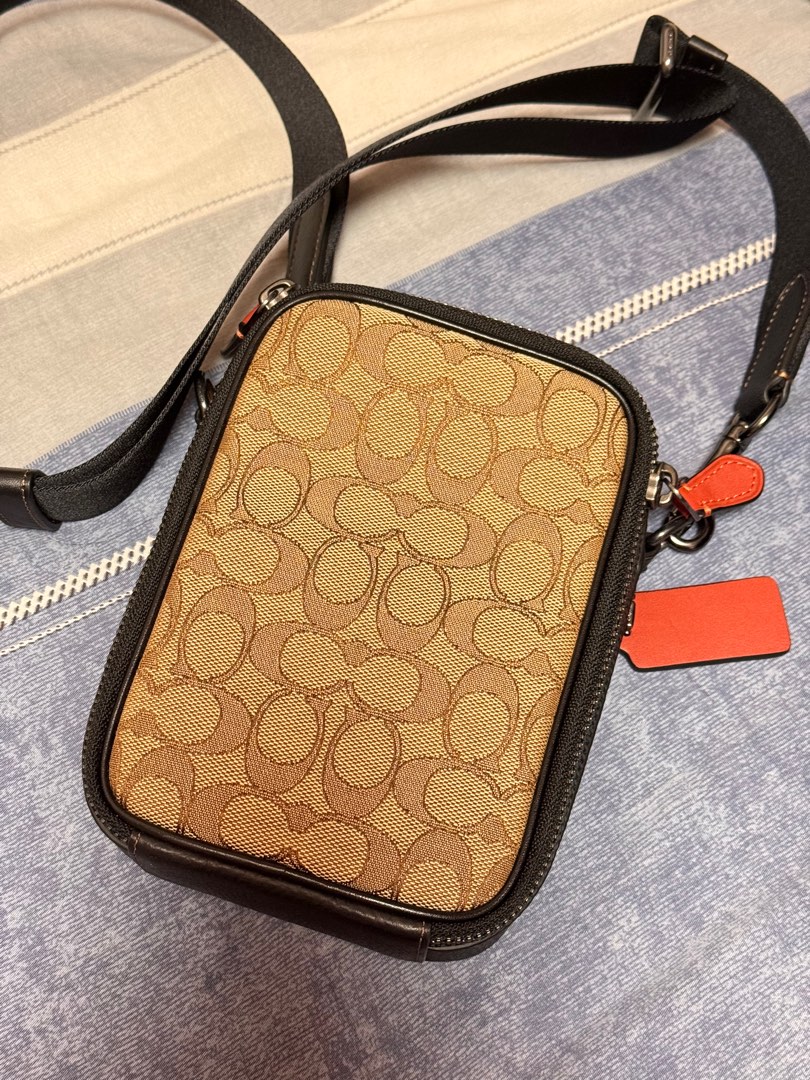 Coach Sling Bag, Women's Fashion, Bags & Wallets, Cross-body Bags on ...