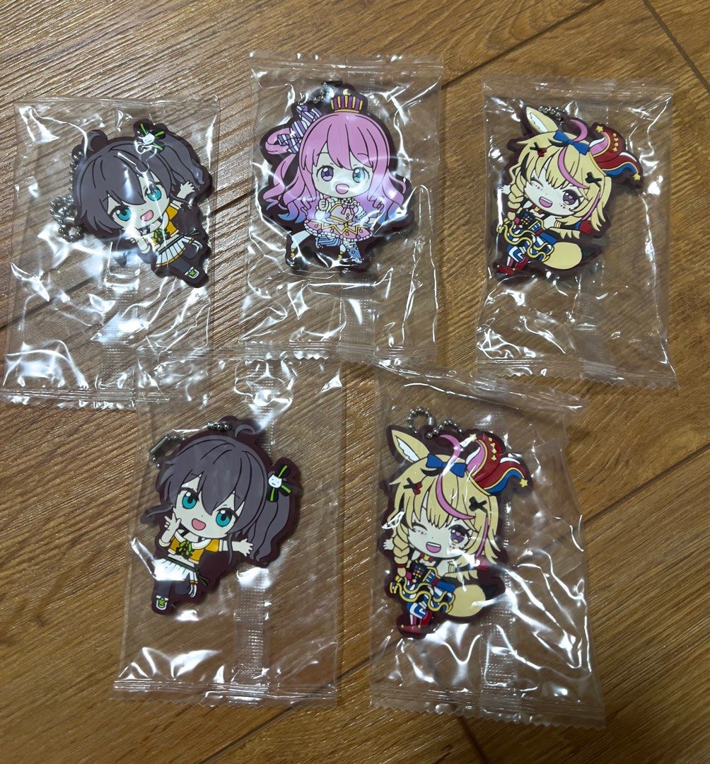 Hololive Rubberstrap/Keychain Vol 5, Hobbies & Toys, Memorabilia ...