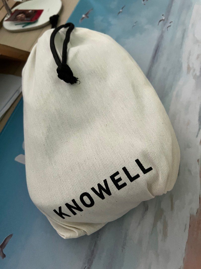 Knowell Puffer Sling and Cross-body Bag, Women's Fashion, Bags ...