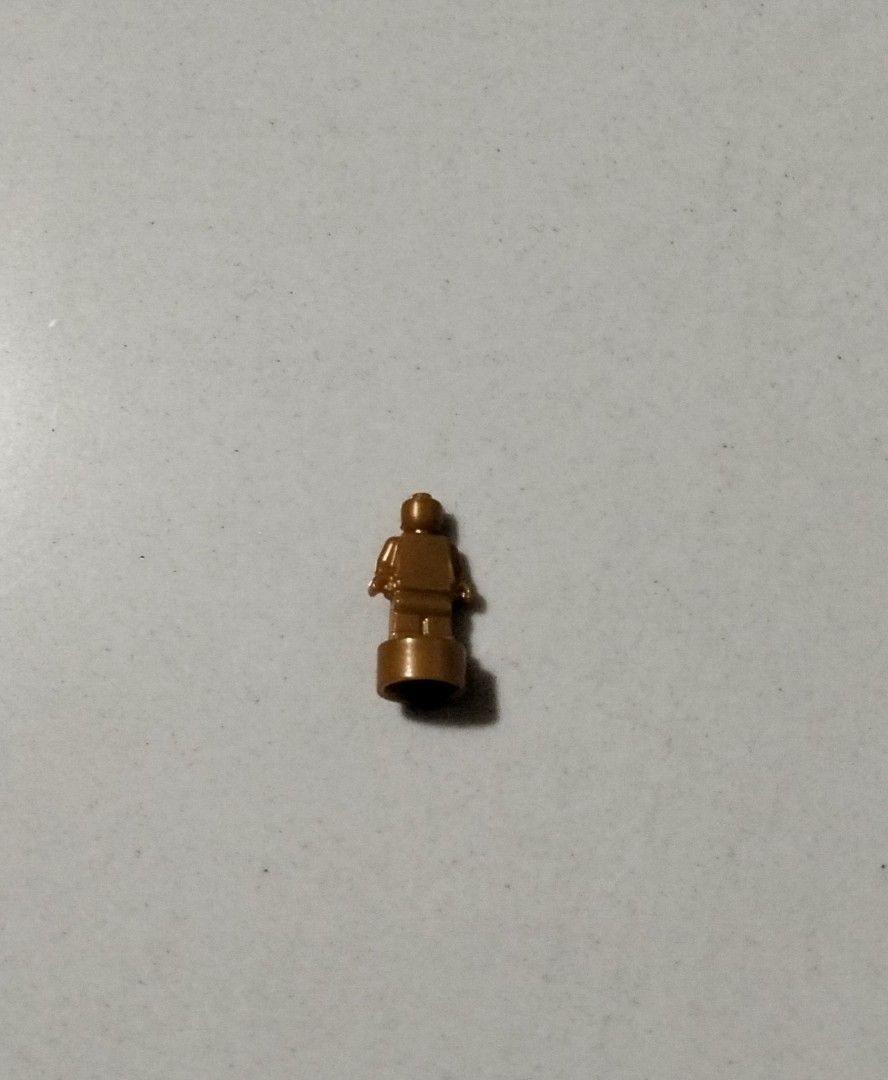 Lego golden trophy, Hobbies & Toys, Toys & Games on Carousell