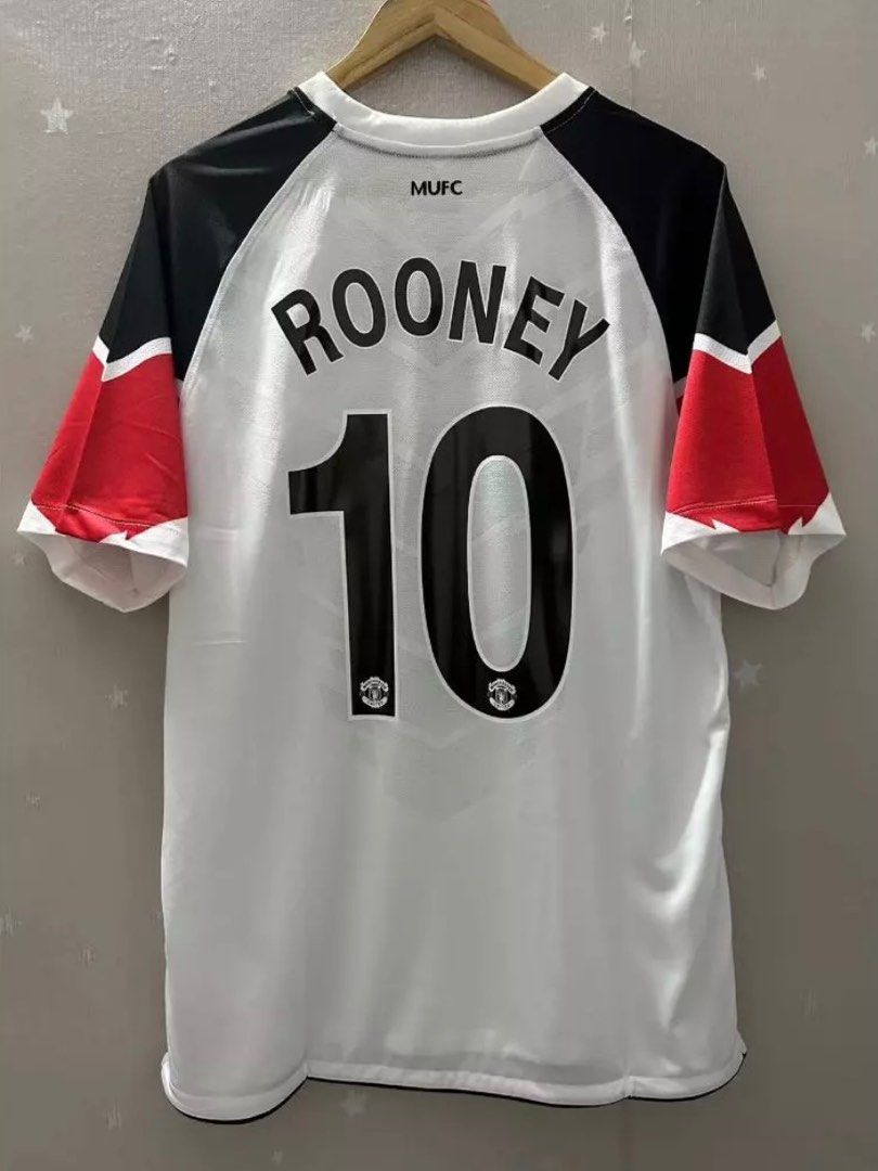 Manchester United 10/11 away jersey, Men's Fashion, Activewear on Carousell