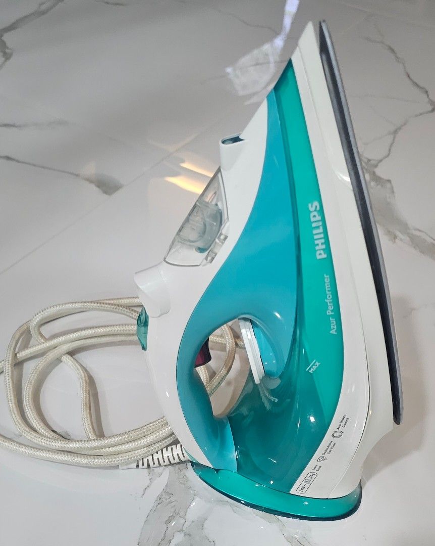 PHILIP Steam Iron, TV & Home Appliances, Irons & Steamers on Carousell