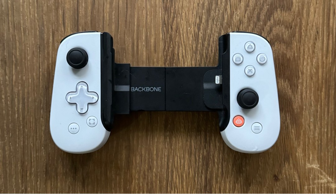 PS Backbone One, Video Gaming, Gaming Accessories, Controllers on Carousell