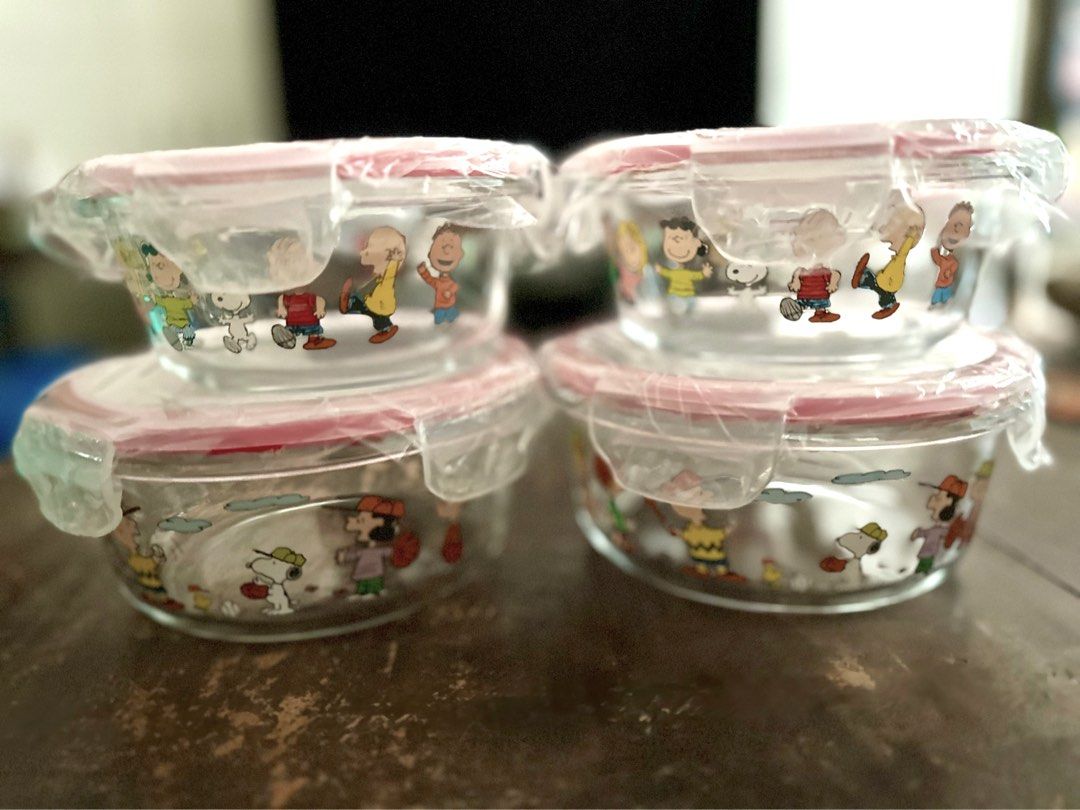Set of 4 - Pyrex x Peanuts Snoopy Glass Storage containers, Furniture ...
