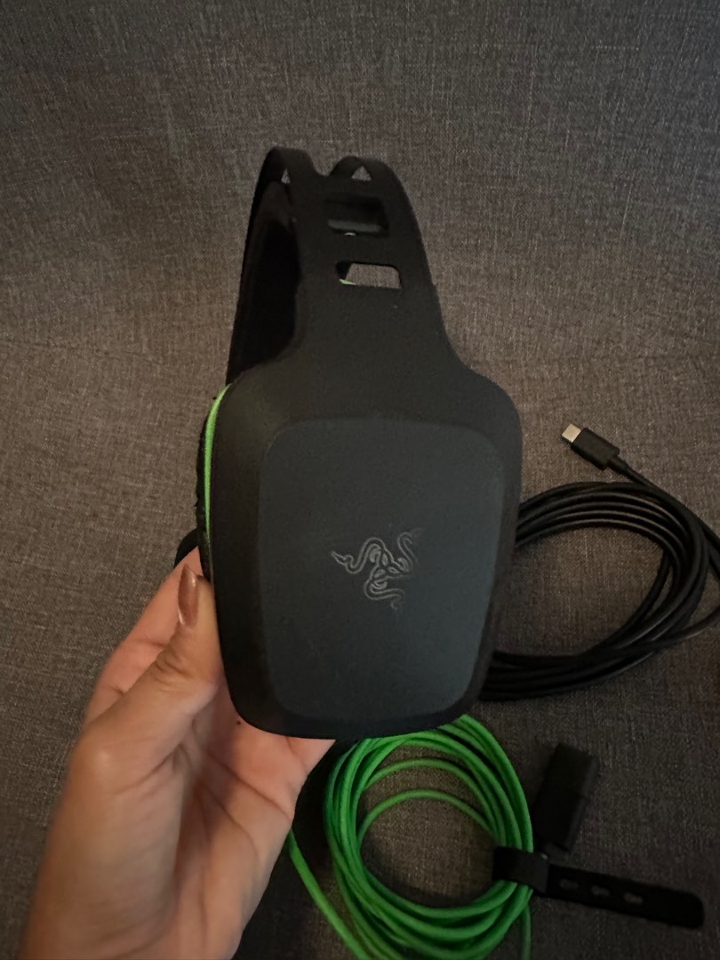 Razor Headset, Audio, Headphones & Headsets on Carousell