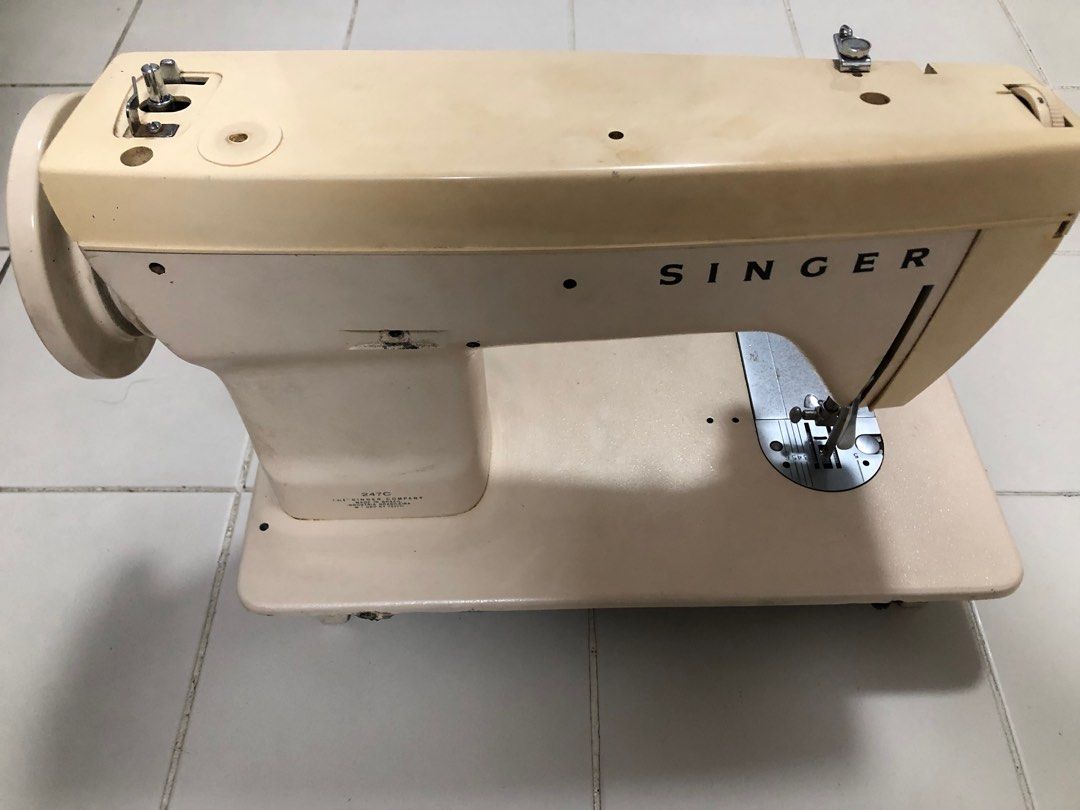 Singer 247 Pressomatic Zig Zag Sewing Machine, TV & Home Appliances ...