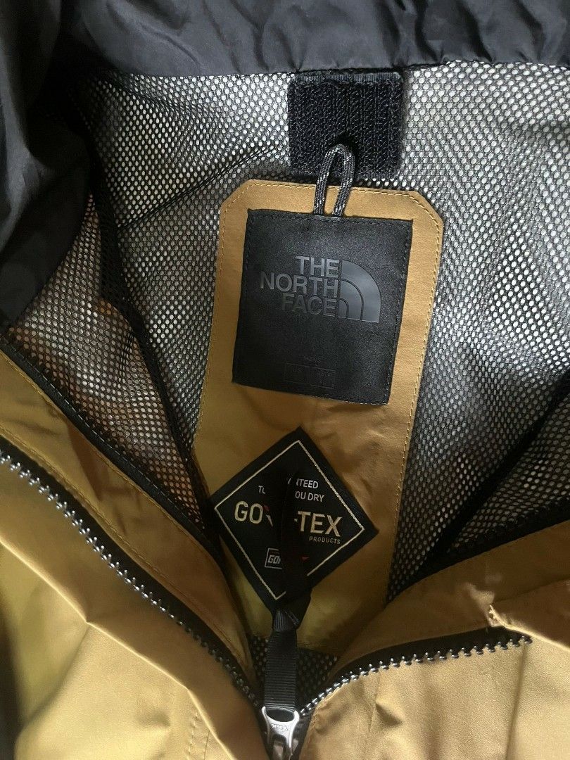 The north face Urban Exploration black label gore tex jacket, 名牌, 服裝 - Carousell