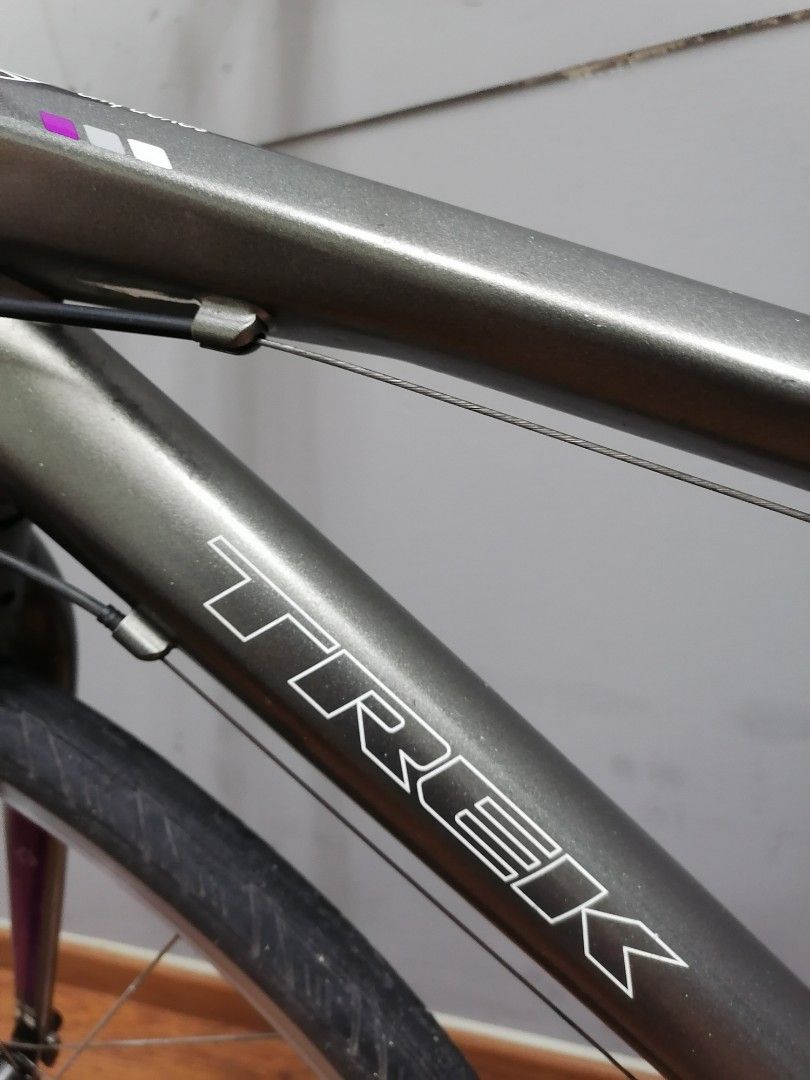 Trek Seven.Two hybrid, good conditon with warranty, Sports Equipment ...