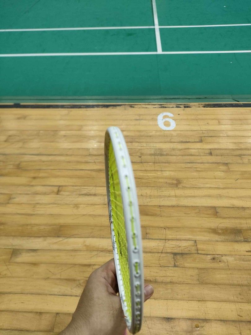 Victor thruster f claw, Sports Equipment, Sports & Games, Racket & Ball ...