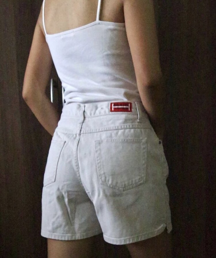 White mom jorts jeans shorts, Women's Fashion, Bottoms, Shorts on Carousell