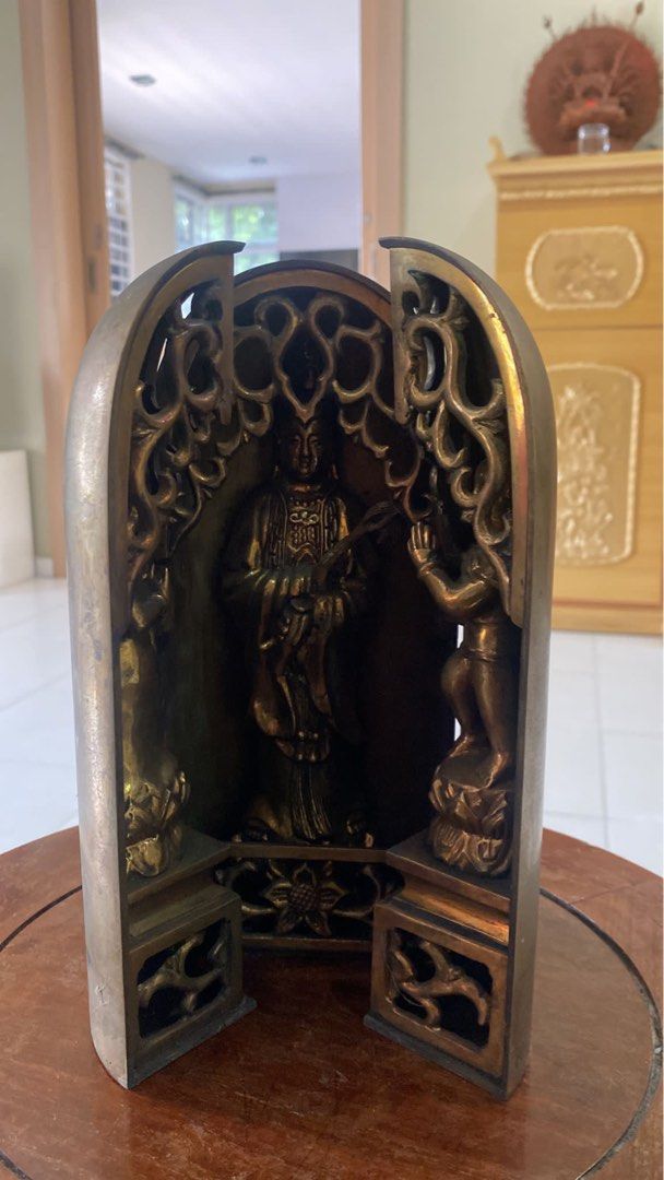 zuo yu shou guan yin( can be closed as shown in pics), Luxury ...