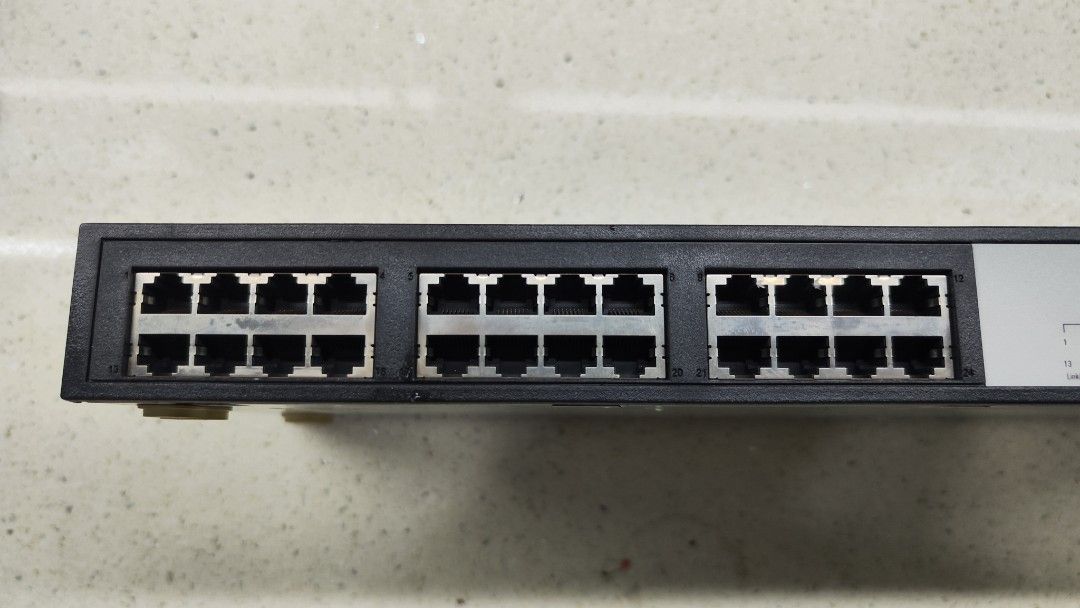 3com Baseline Switch 2824, Computers & Tech, Office & Business ...