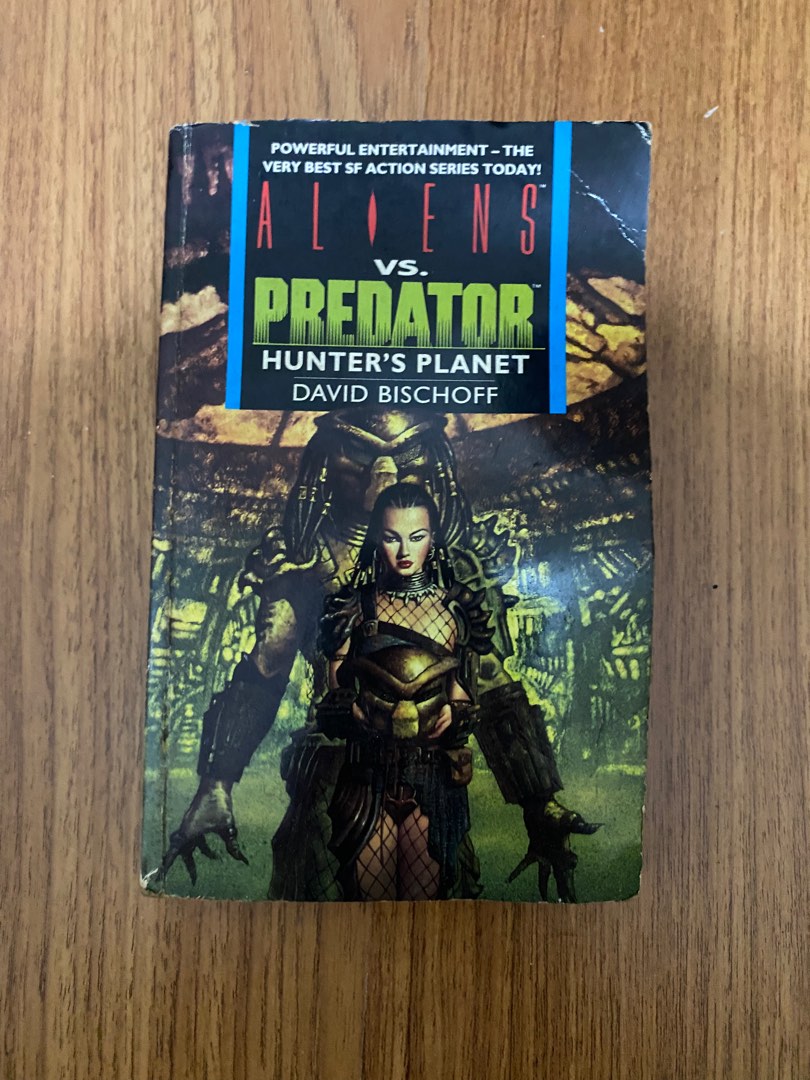 Alien vs predator pocket book, Hobbies & Toys, Books & Magazines ...