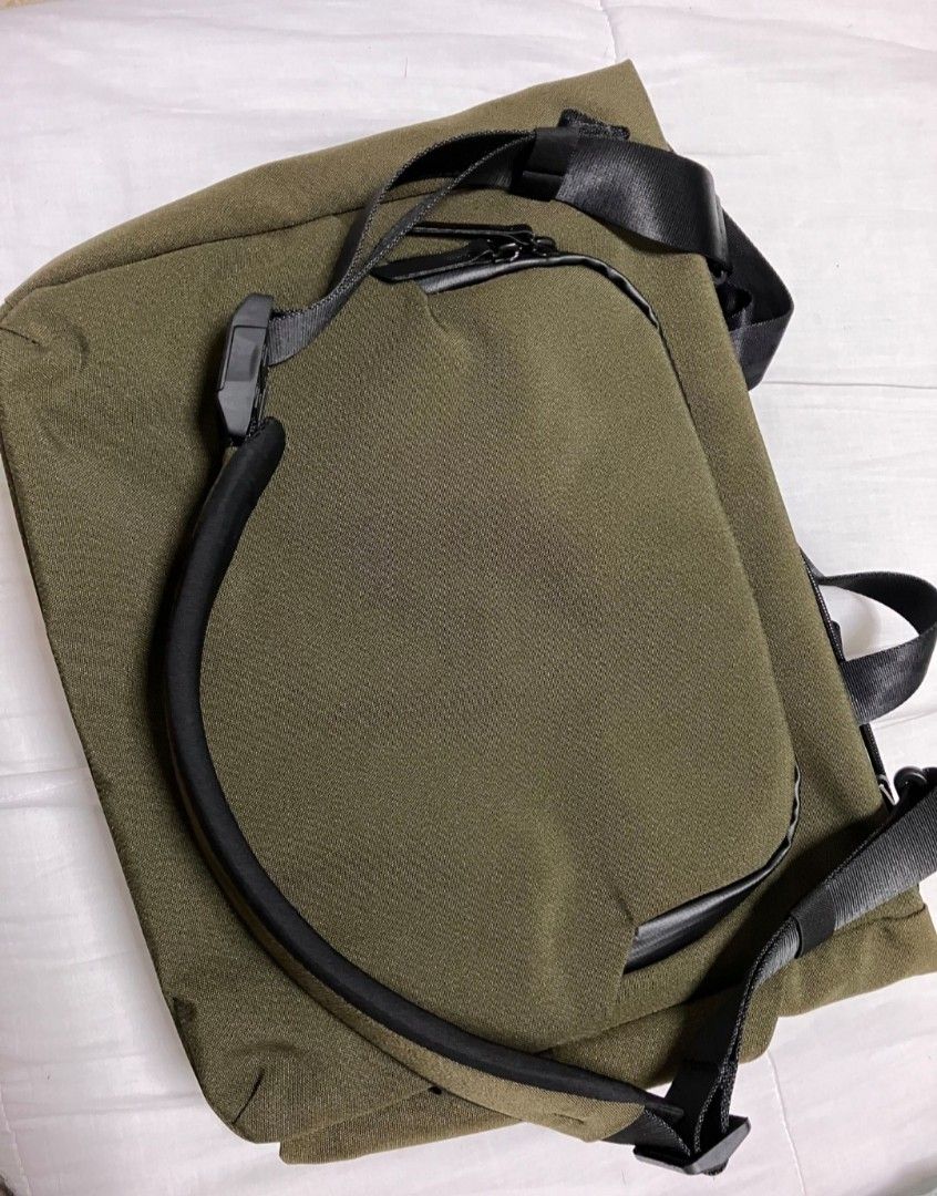 Alpaka Bravo Tote Bag, Men's Fashion, Bags, Briefcases on Carousell
