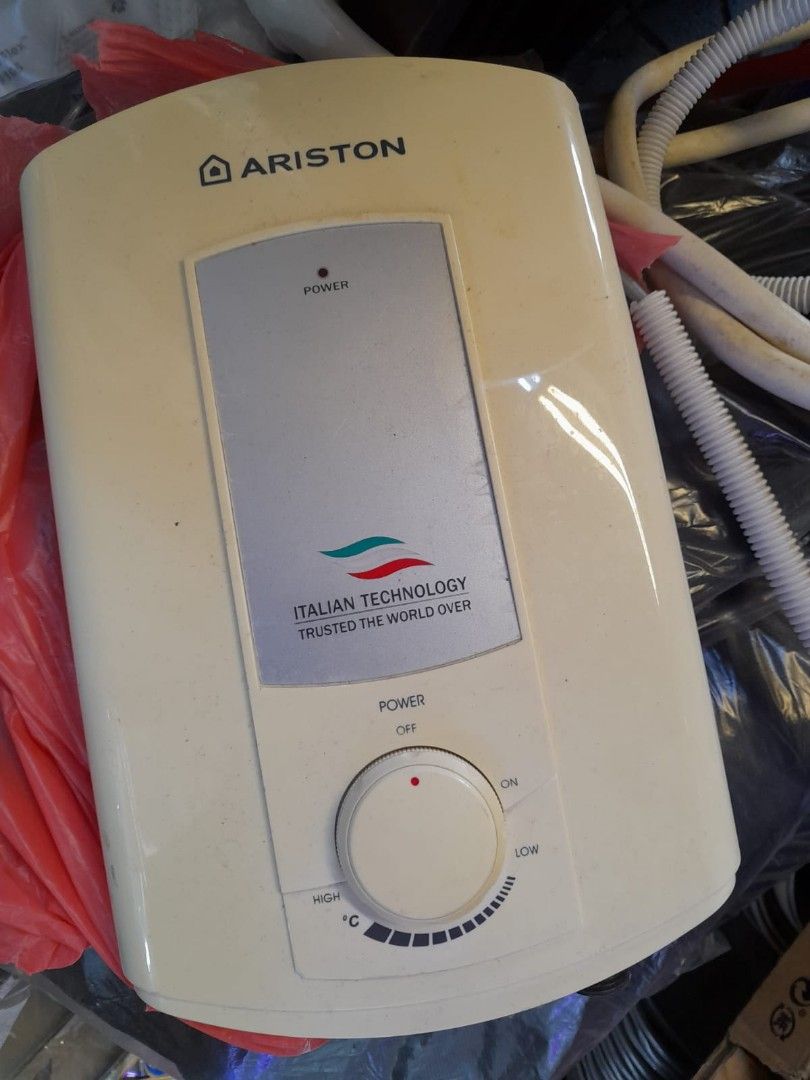 Aniston instant water hear with shower set $40, TV & Home Appliances ...