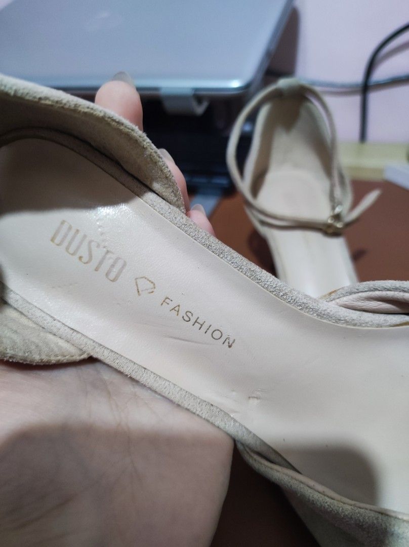 Authentic Dusto Heels, Women's Fashion, Footwear, Heels on Carousell