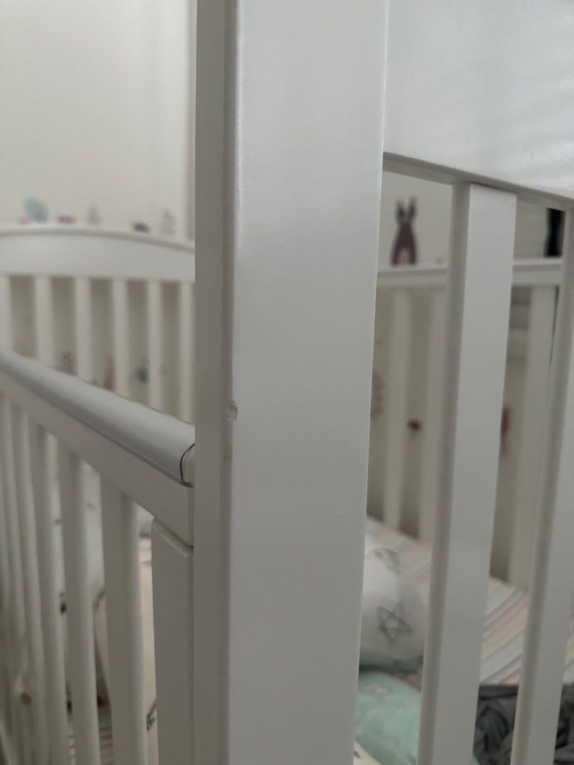 Babyhood Classic Curve Cot 4 in 1 - White, Babies & Kids, Baby Nursery ...