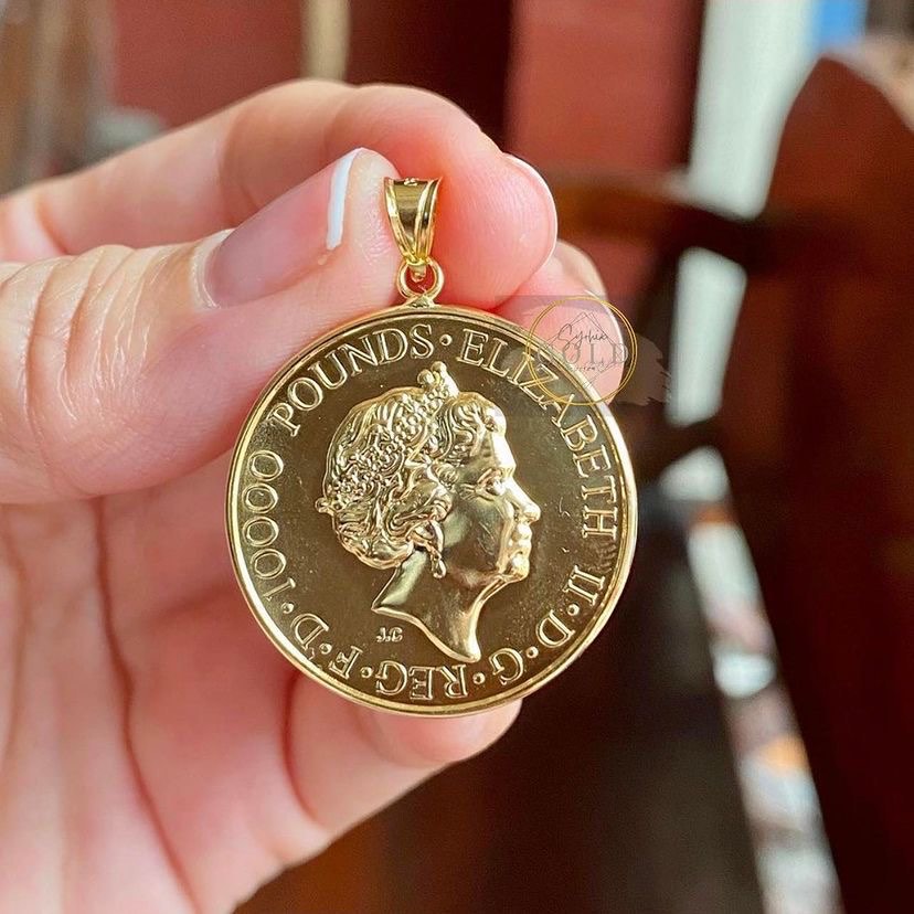 Big Reversible QUEEN ELIZABETH PENDANT - 4.93 grams, 27.5mm, 35.8mm ...