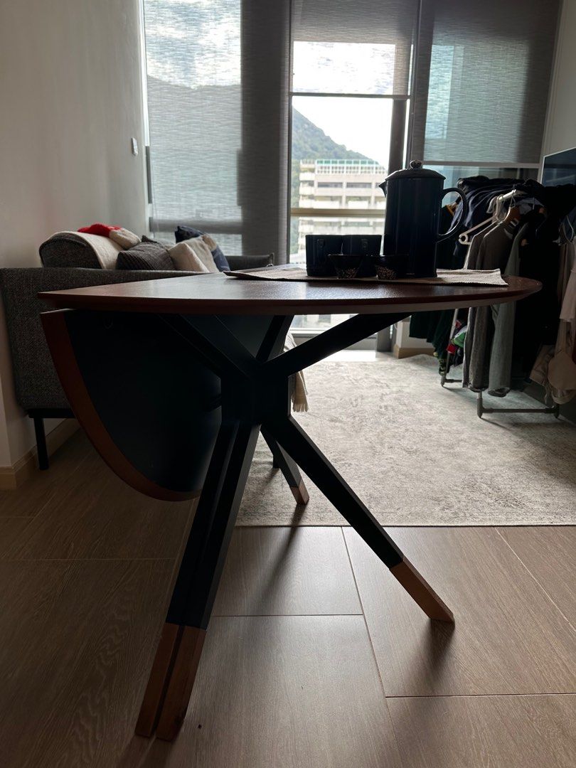 BoConcept Billund Round Table (Foldable 2022), 傢俬＆家居, 傢俬, 桌子 - Carousell