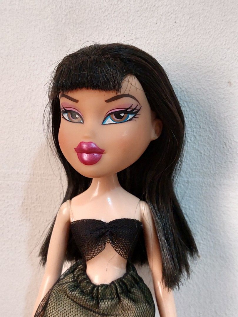 Bratz Strut it Jade, Hobbies & Toys, Toys & Games on Carousell