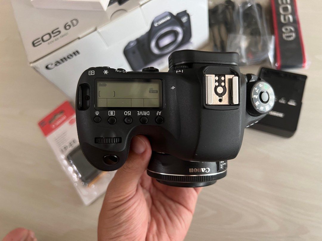 Canon EOS 6D body 50mm f1.4 40mm f2.8, Photography, Cameras on Carousell
