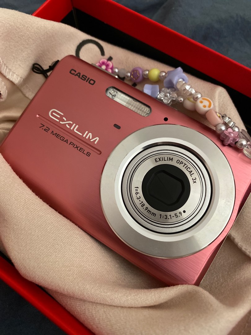 Casio Exilim Pink Digicam, Photography, Cameras on Carousell