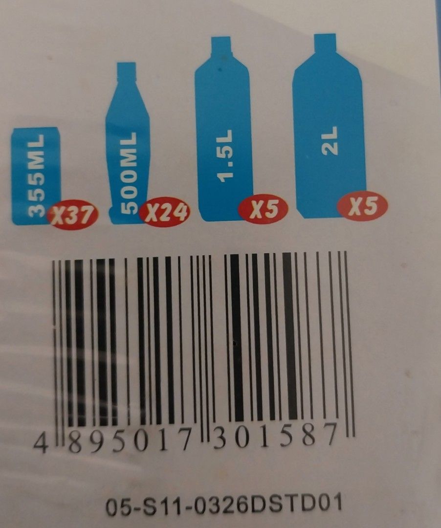 Evercool Cooler Box, Everything Else on Carousell