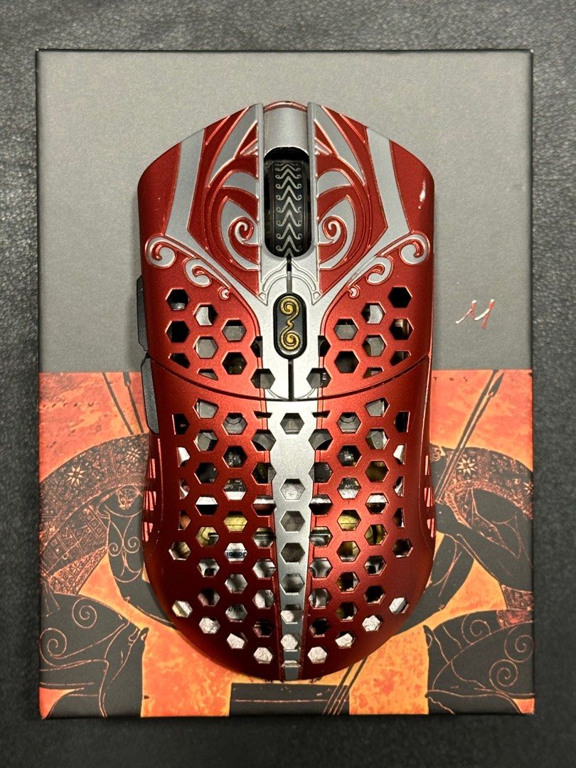 Finalmouse Ares Medium Starlight 12, Computers & Tech, Parts ...