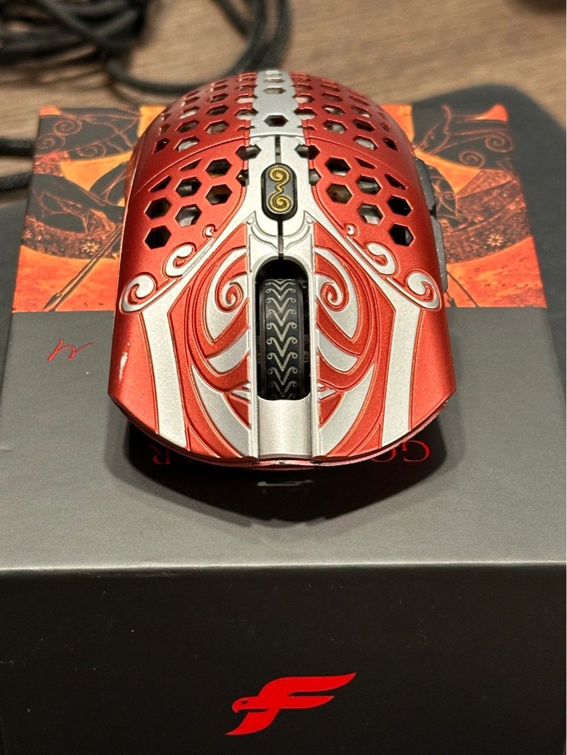 Finalmouse Ares Medium Starlight 12, Computers & Tech, Parts ...