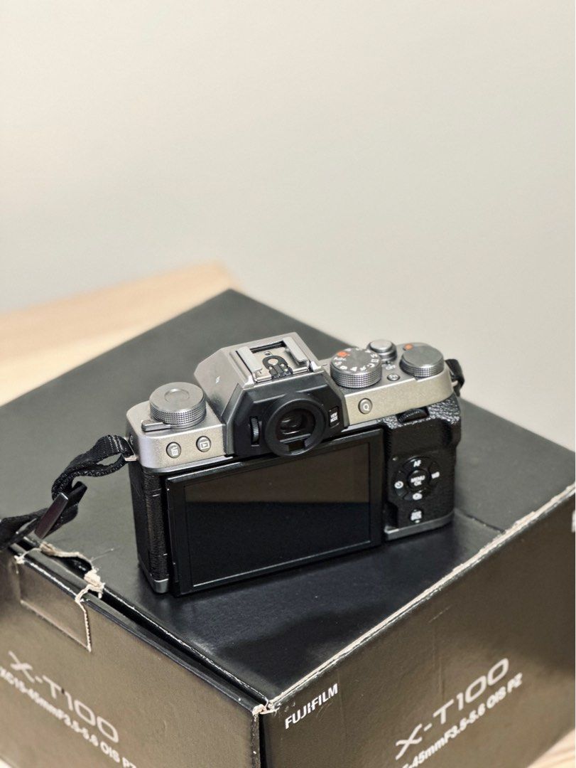 Fujifilm xt100, Photography, Cameras on Carousell