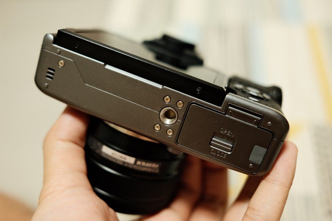 Fujifilm XT100 with Kit Lens, Complete Accessories, Photography ...