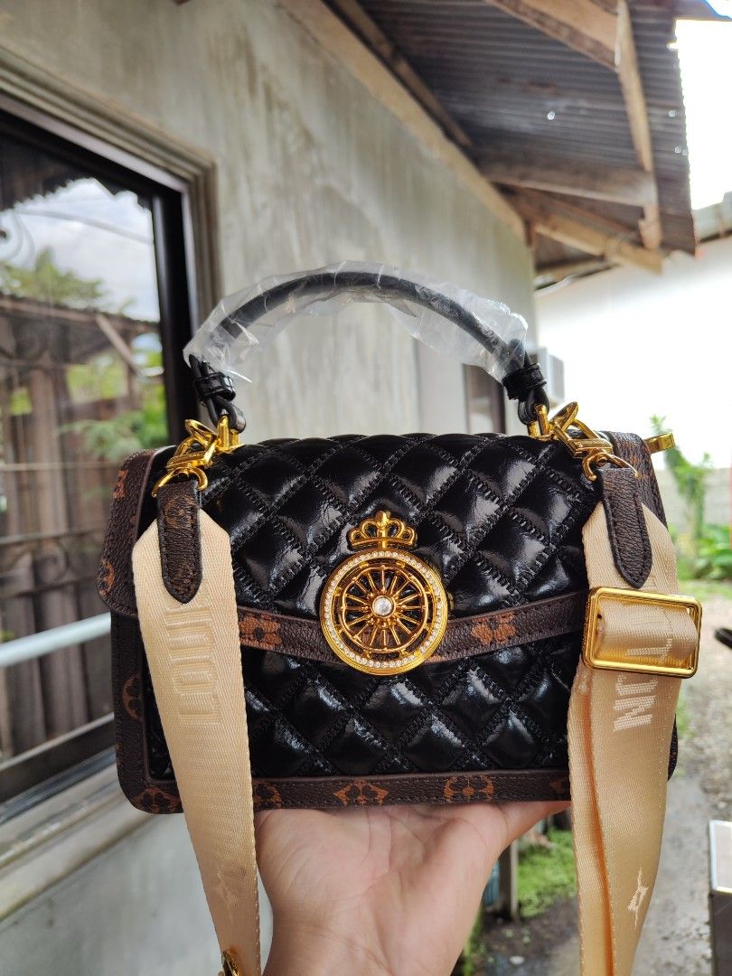 GENUINE LEATHER BNEW SUPER DUPER GANDA HAND/SLING BAG NAPAKA KAPAL ...