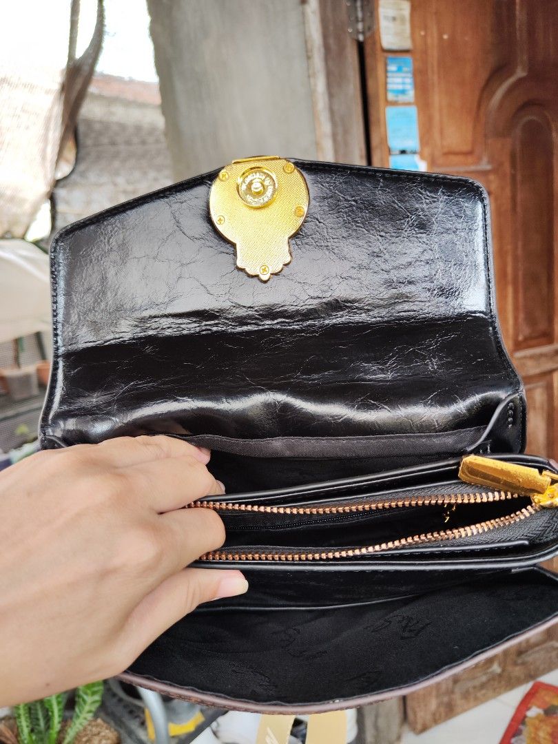 GENUINE LEATHER BNEW SUPER DUPER GANDA HAND/SLING BAG NAPAKA KAPAL ...