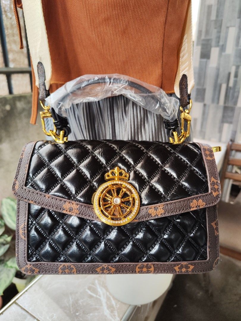 GENUINE LEATHER BNEW SUPER DUPER GANDA HAND/SLING BAG NAPAKA KAPAL ...