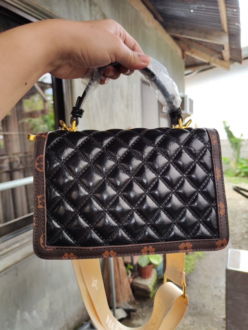 GENUINE LEATHER BNEW SUPER DUPER GANDA HAND/SLING BAG NAPAKA KAPAL ...
