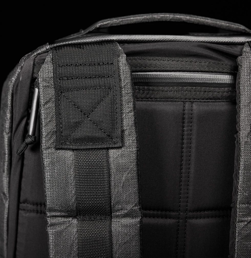 GR1 26L Goruck X Carryology Kaidan 3.0 Ultra Black, Men's Fashion, Bags ...